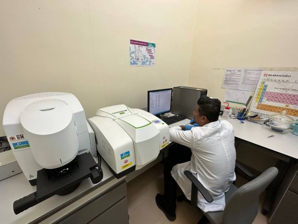 Pusat Penyelidikan Sains & Kejuruteraan - INSTRUMENTS